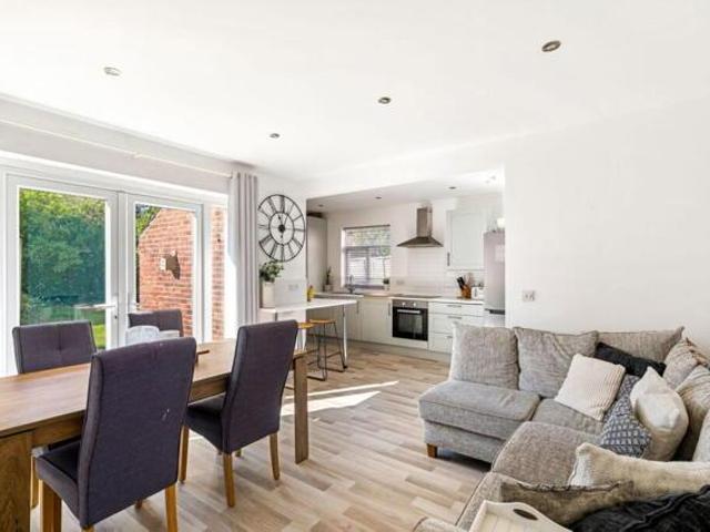 For Sale 3 Bedroom House Lincoln Lincolnshire DLS101059996