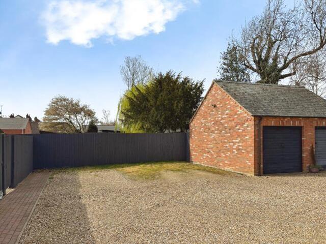 For Sale 3 Bedroom House Lincoln Lincolnshire DS101200032
