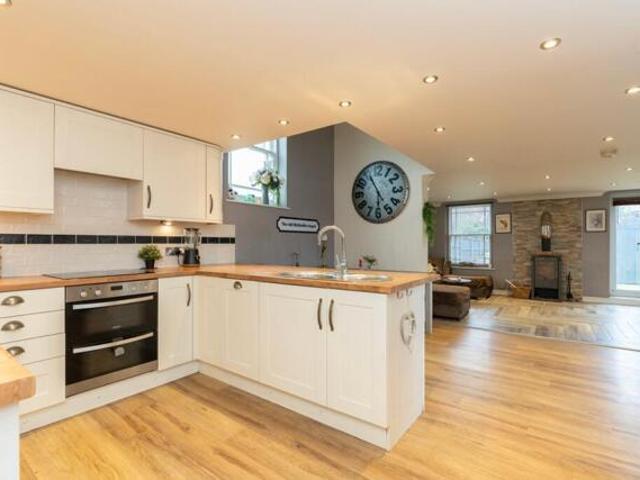For Sale 3 Bedroom House Lincolnshire Lincolnshire DLS100456859