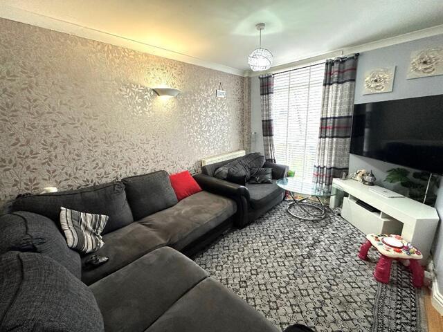 For Sale 3 Bedroom House Luton Luton DLS99986424