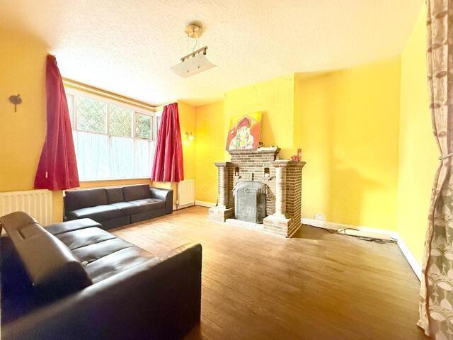 For Sale 3 Bedroom House Luton Luton DS100615292