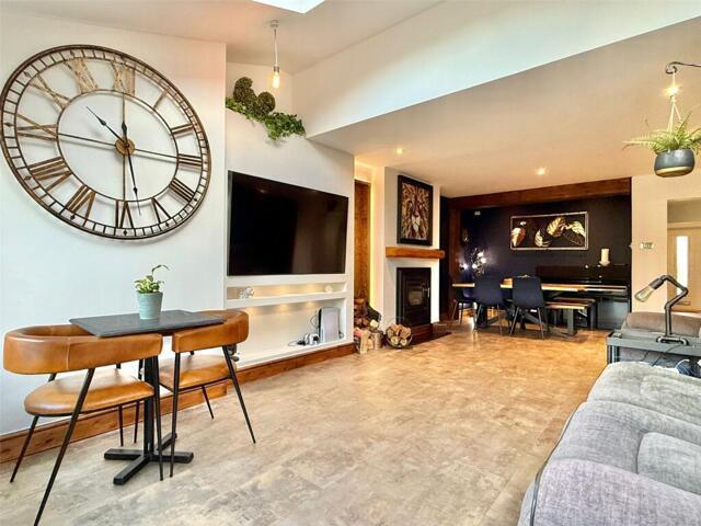 For Sale 3 Bedroom House Lymington Hampshire DLS98477333