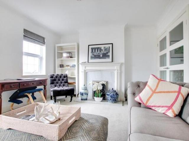 For Sale 3 Bedroom House Lymington Hampshire DLS98765906