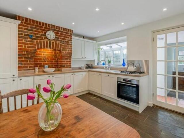 For Sale 3 Bedroom House Lyndhurst Hampshire DLS100733413