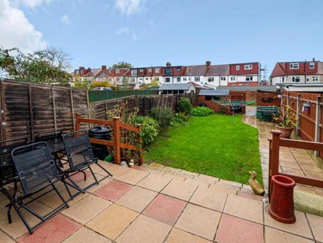 For Sale 3 Bedroom House Morden Greater London DS101675842