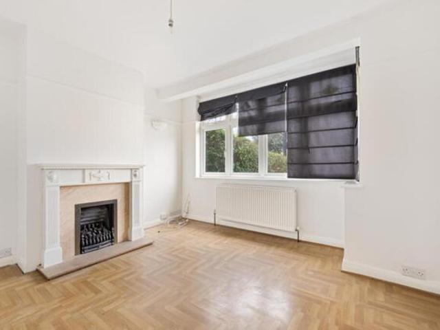 For Sale 3 Bedroom House Morden Greater London DS99437074