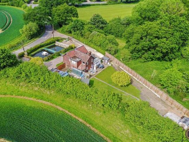For Sale 3 Bedroom House Matching Tye Matching Tye DLS100502802