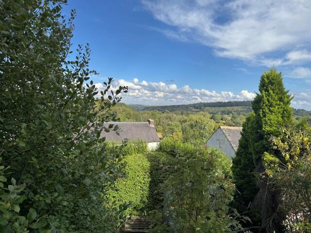 For Sale 3 Bedroom House Middleton Middleton DLS100158539