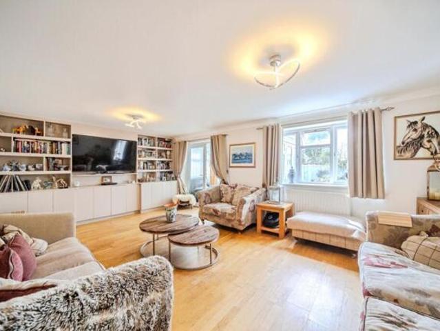 For Sale 3 Bedroom House Milton Keynes Milton Keynes DLS101674652