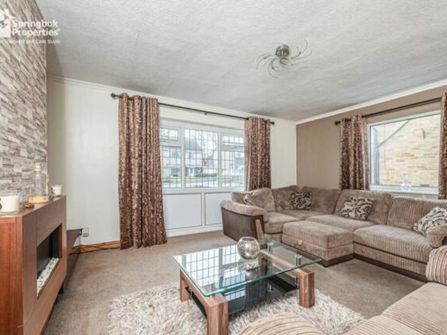For Sale 3 Bedroom House Mirfield West Yorkshire DS99345037