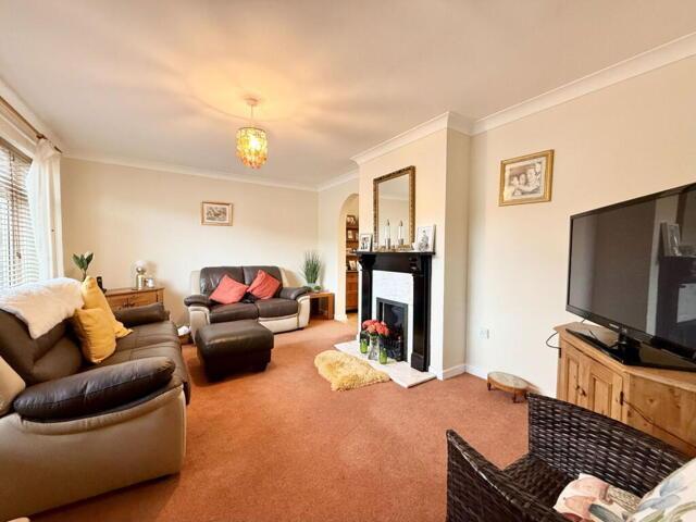 For Sale 3 Bedroom House North Yorkshire Leeds DLS101678097