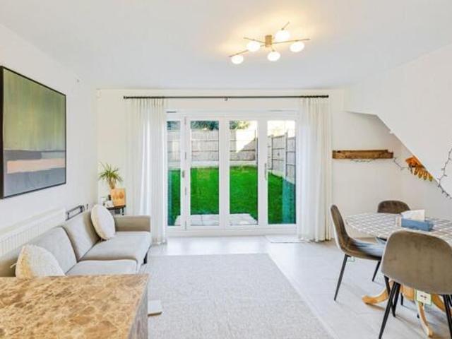 For Sale 3 Bedroom House Northampton Northamptonshire DS99380737
