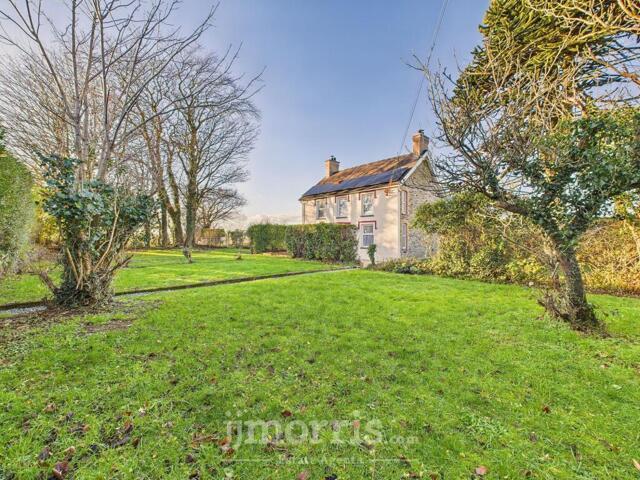 For Sale 3 Bedroom House Newcastle Emlyn Carmarthenshire DLS98545759