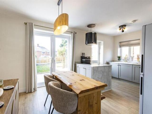 For Sale 3 Bedroom House Newbold Derbyshire DLS100132687