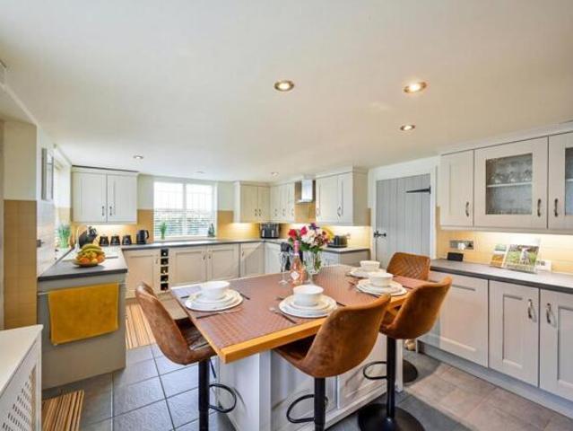 For Sale 3 Bedroom House Newport Telford And Wrekin DS100733695