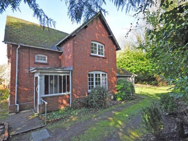 For Sale 3 Bedroom House Newport Isle Of Wight DS101060211