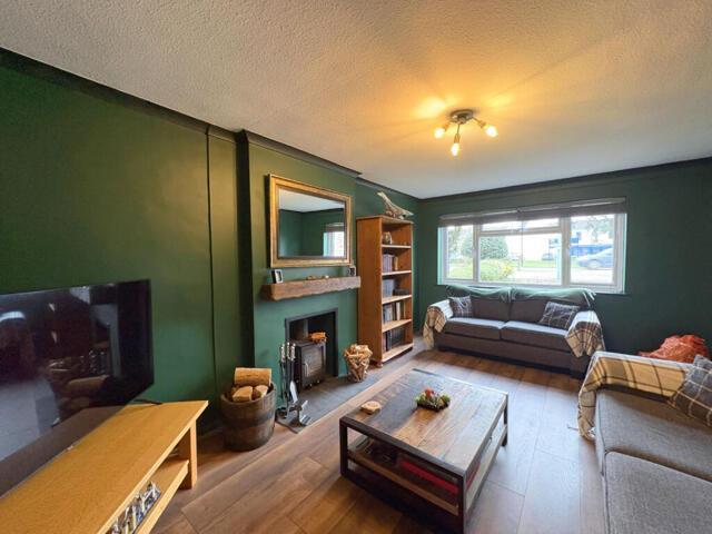 For Sale 3 Bedroom House Newtown Gloucestershire DS100132296