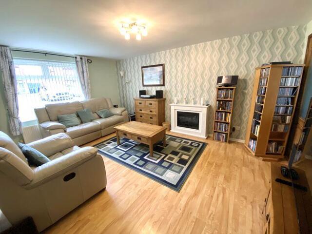 For Sale 3 Bedroom House Nuneaton Warwickshire DS98612244