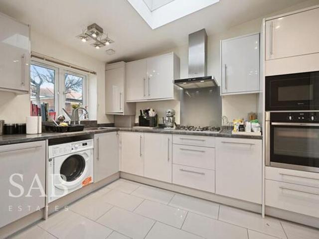 For Sale 3 Bedroom House Southall Greater London DLS98612545