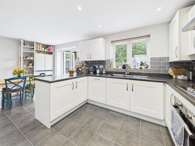 For Sale 3 Bedroom House Saighton Cheshire West And Chester DLS98834824