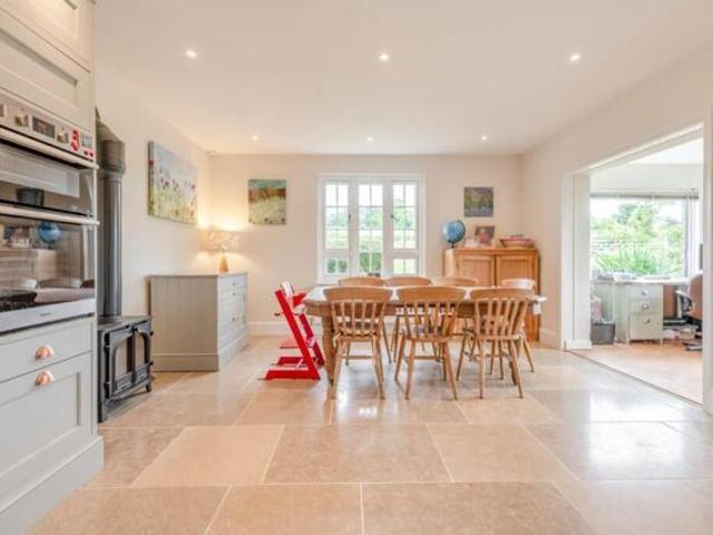 For Sale 3 Bedroom House Salisbury Wiltshire DS100987987