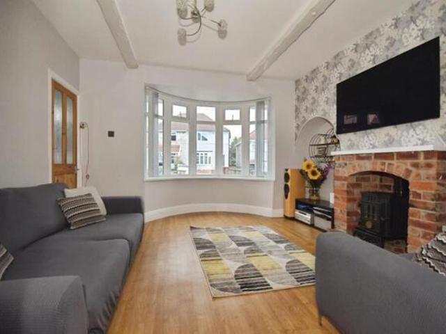 For Sale 3 Bedroom House Sheffield Sheffield DLS100917844