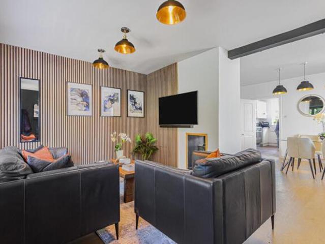 For Sale 3 Bedroom House Shepperton Surrey DLS99290043