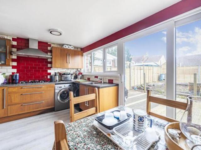 For Sale 3 Bedroom House Sittingbourne Kent DS99773706