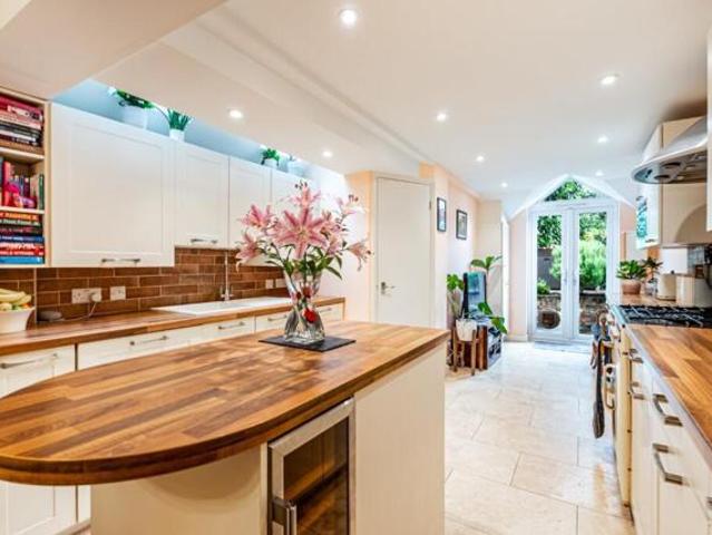 For Sale 3 Bedroom House St. Albans Hertfordshire DS100366358