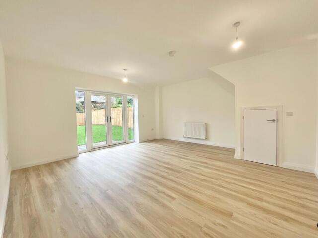For Sale 3 Bedroom House Staffordshire Staffordshire DLS99641756
