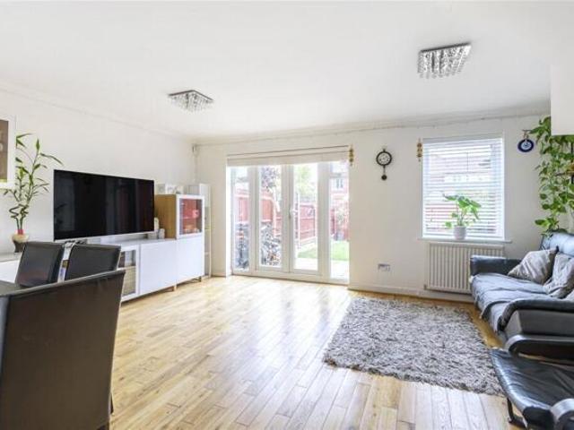 For Sale 3 Bedroom House Stanmore Great London DS100426673