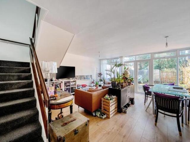 For Sale 3 Bedroom House Stanmore Greater London DLS100456774