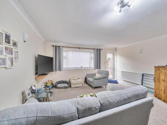 For Sale 3 Bedroom House Stanmore Greater London DS99092663