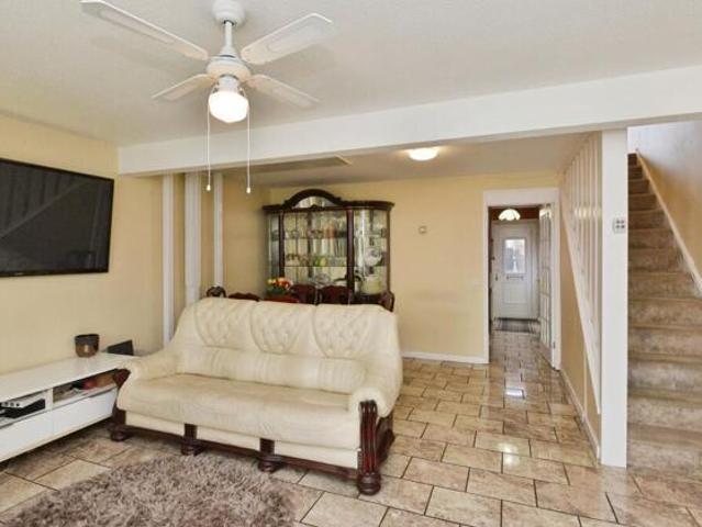 For Sale 3 Bedroom House Stantonbury Buckinghamshire DLS98968864