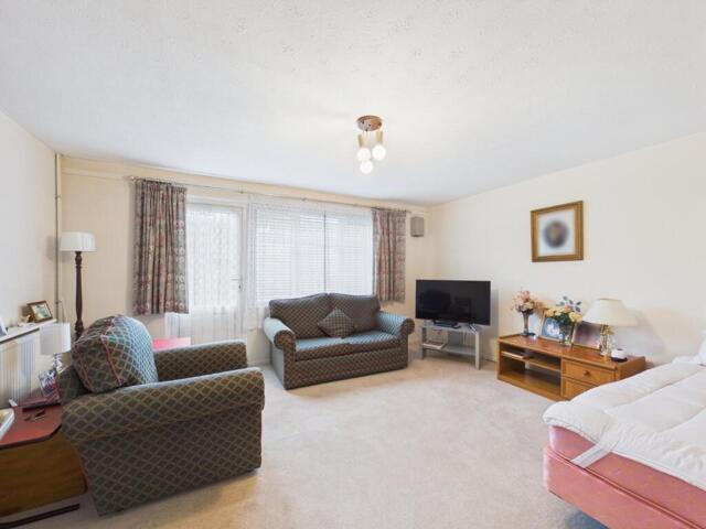 For Sale 3 Bedroom House Stanwell Surrey DS101059906