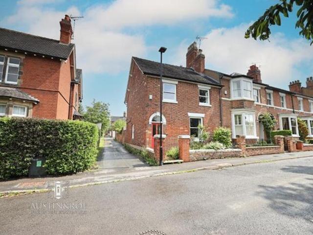 For Sale 3 Bedroom House Stone Staffordshire DS99608236