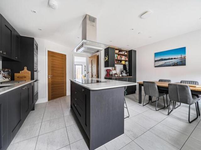 For Sale 3 Bedroom House Stratford Upon Avon Warwickshire DS100615094