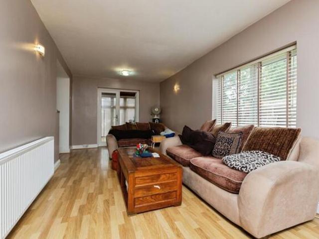 For Sale 3 Bedroom House Sutton Greater London DS98648969