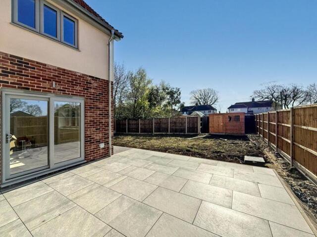 For Sale 3 Bedroom House Suffolk Suffolk DS101025315