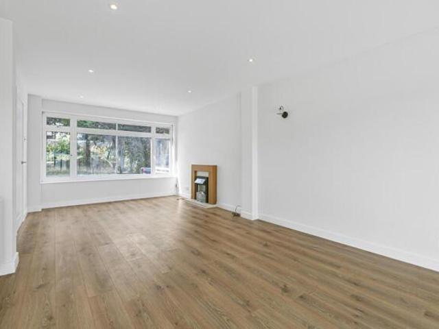 For Sale 3 Bedroom House Sunbury Surrey DLS99277825