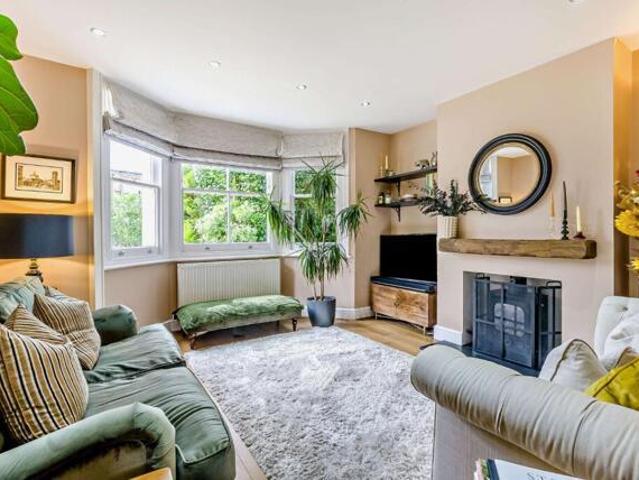 For Sale 3 Bedroom House Sunningdale Berkshire DLS101678119
