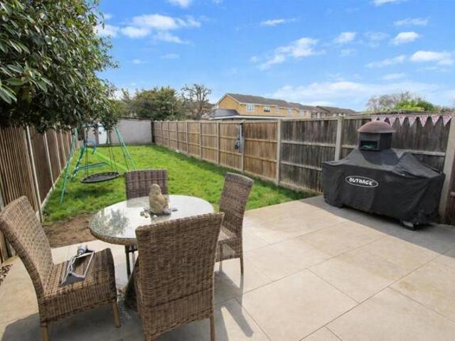 For Sale 3 Bedroom House Surrey Great London DLS99344612