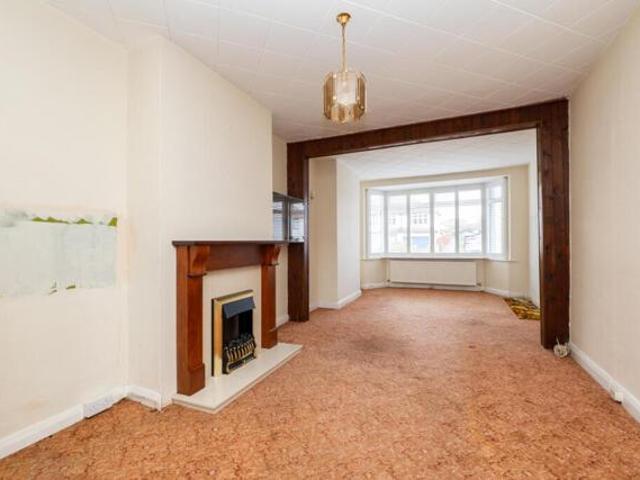 For Sale 3 Bedroom House Surrey Greater London DS99840291