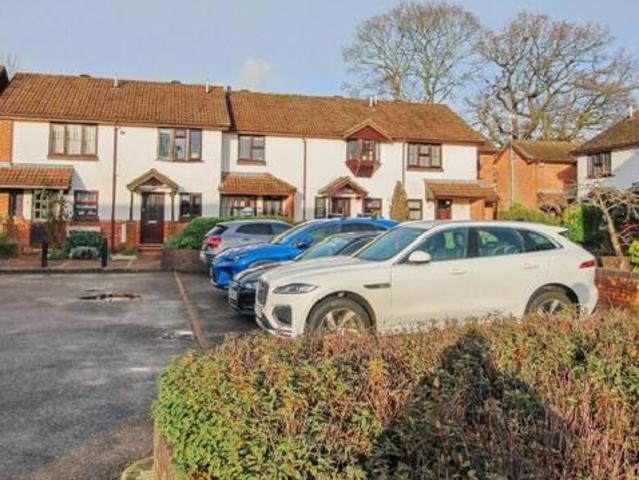 For Sale 3 Bedroom House Surrey Surrey DLS99895109