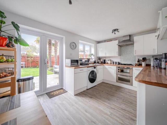 For Sale 3 Bedroom House Surrey Surrey DLS99839978