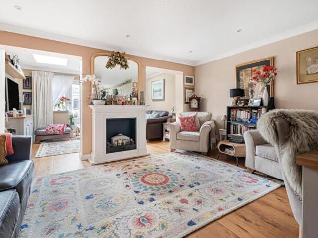 For Sale 3 Bedroom House Surrey Surrey DLS100058123