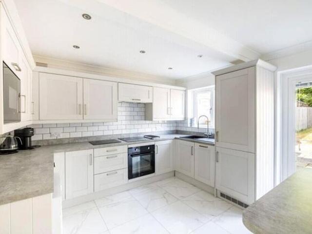 For Sale 3 Bedroom House Surrey Surrey DLS100096993