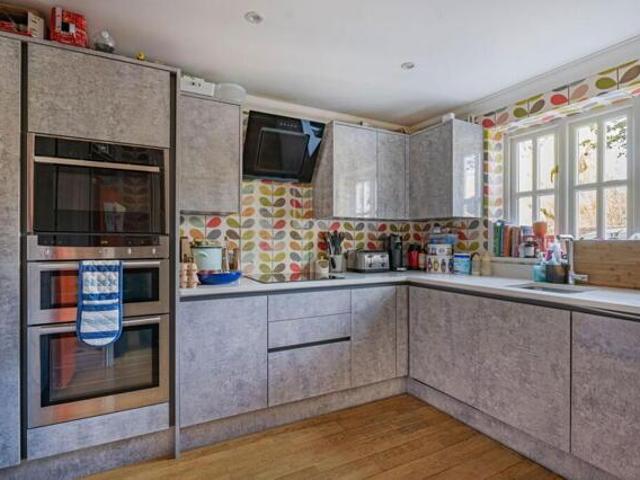 For Sale 3 Bedroom House Surrey Surrey DLS101678143