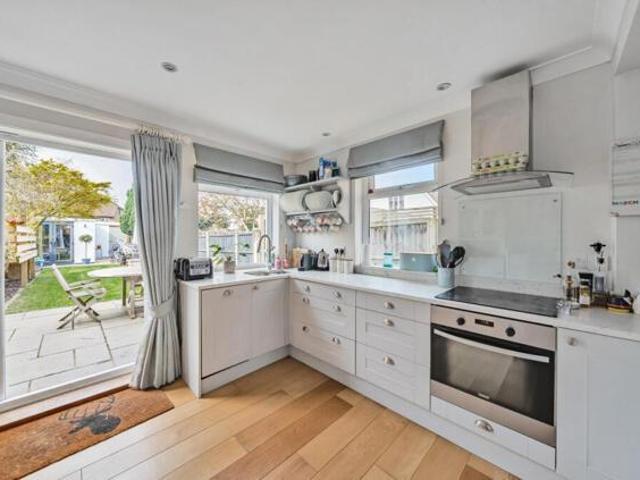 For Sale 3 Bedroom House Surrey Surrey DS101676865