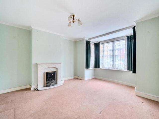 For Sale 3 Bedroom House Surrey Surrey DS101678086